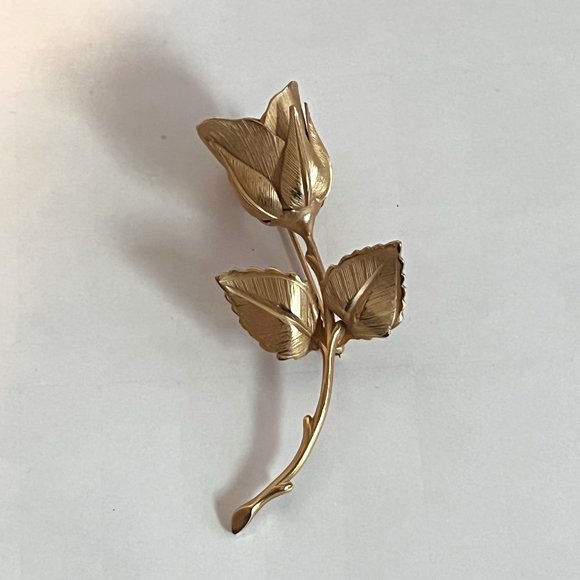giovanni | Jewelry | Vintage Signed Giovanni Gold Tone Single Rose ...